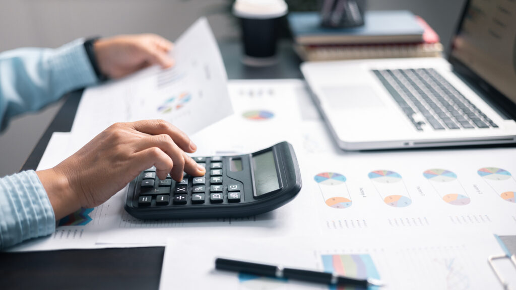 The Pros And Cons Of Retained Earnings - Wealth & Finance International